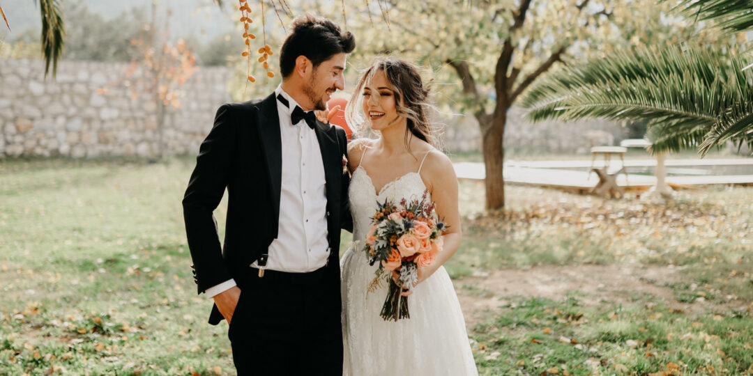 12 Essential Wedding FAQs to Answer on Your Wedding Website