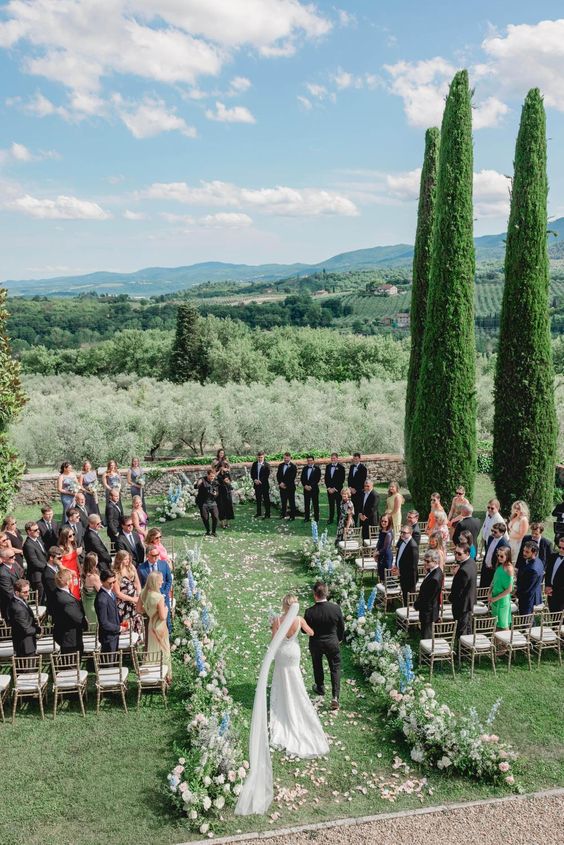 How to Design a User-Friendly Wedding Website Your Guests Will Love