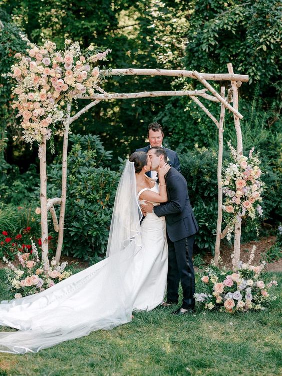 How to Design a User-Friendly Wedding Website Your Guests Will Love