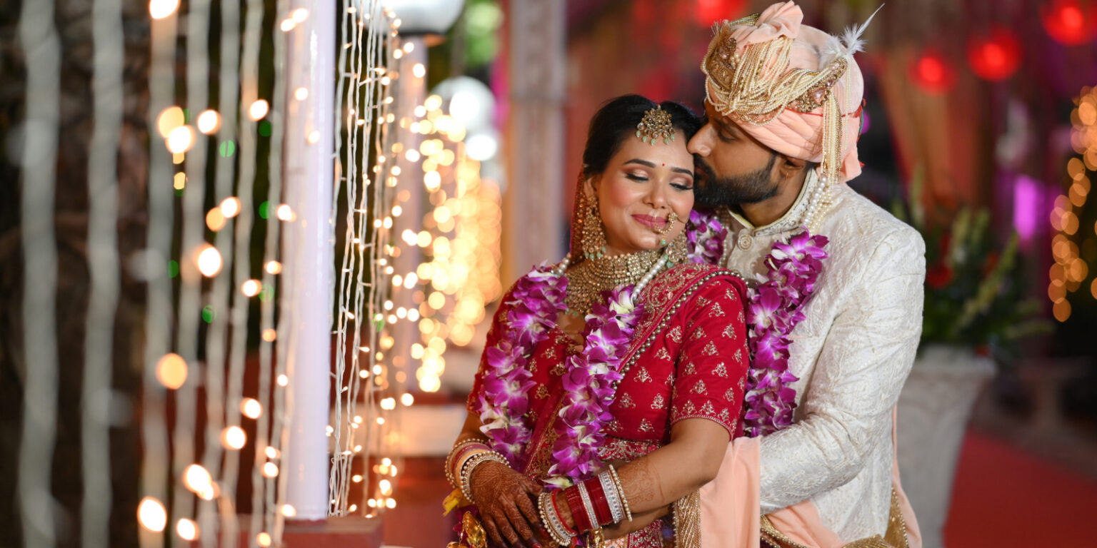 Dress Code Wording Examples for Your Wedding Website