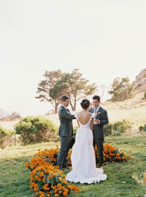 How to Plan a Wedding Without a Traditional Wedding Party