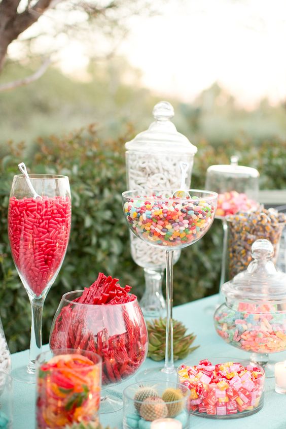9 Wedding Cake Alternatives for Non-Traditional Couples