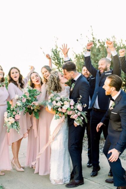 How to Write the Best Wedding Party Bios For Your Wedding Website