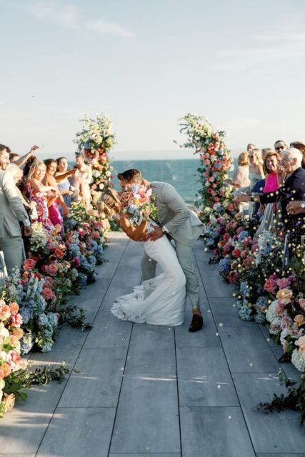 12 Essential Wedding FAQs to Answer on Your Wedding Website