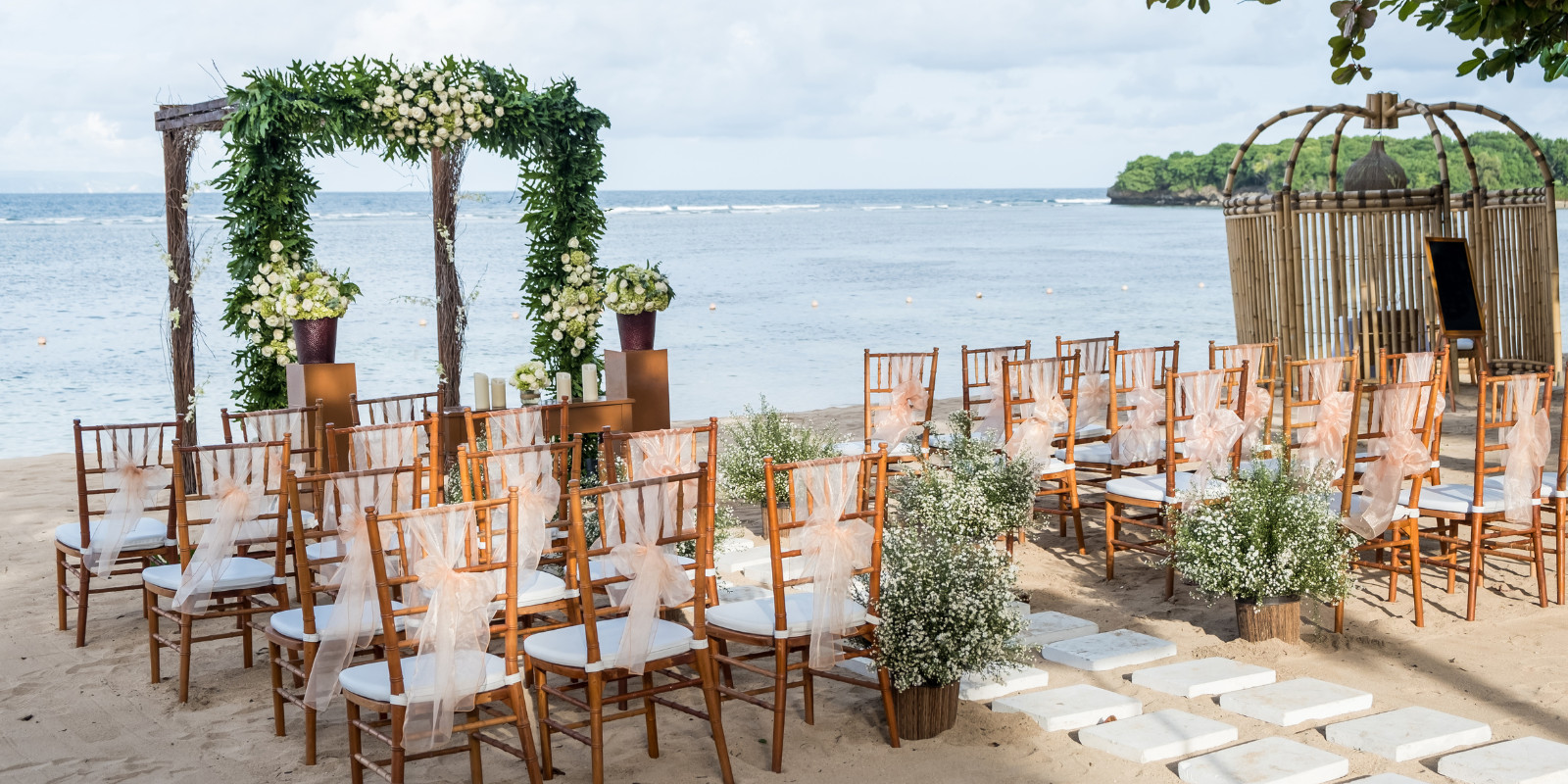 How to Create a Wedding Vision Board (And Why You Need One)