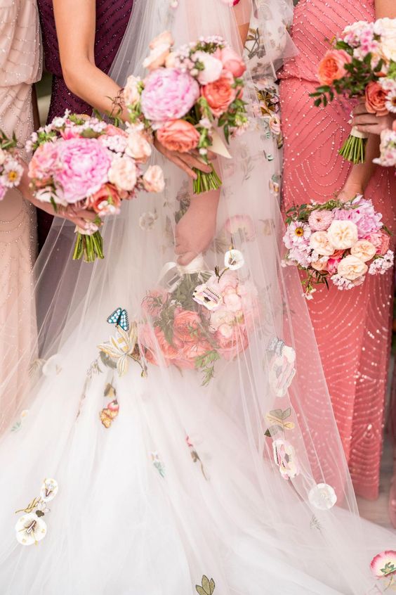 How to make a wedding vision board | Honestweddingadvice.com