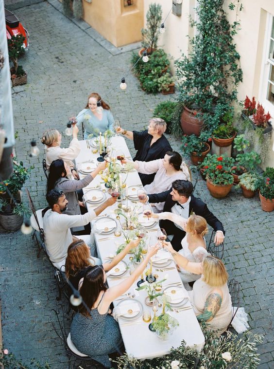 What is the Average Engagement Period for Couples (and the Pros of a ...