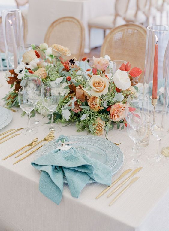 How to Send Wedding Invitations (Physical and Digital) with Online RSVPs