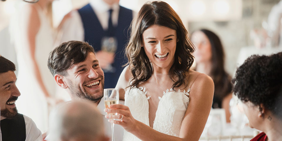 How to Write a Great Wedding Speech (with examples to swipe!)