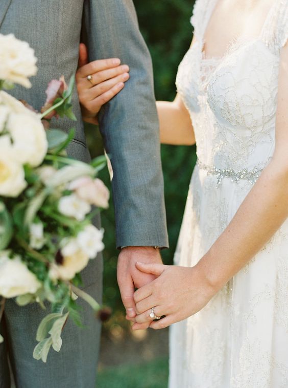 Wedding Website Wording Tips: How to Write Your Welcome Message