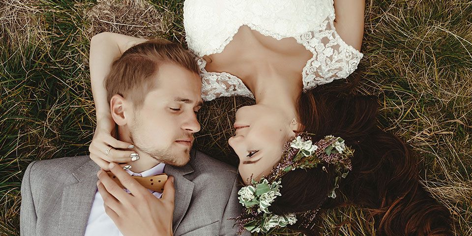 Wedding Website Wording Tips: How to Write Your Welcome Message